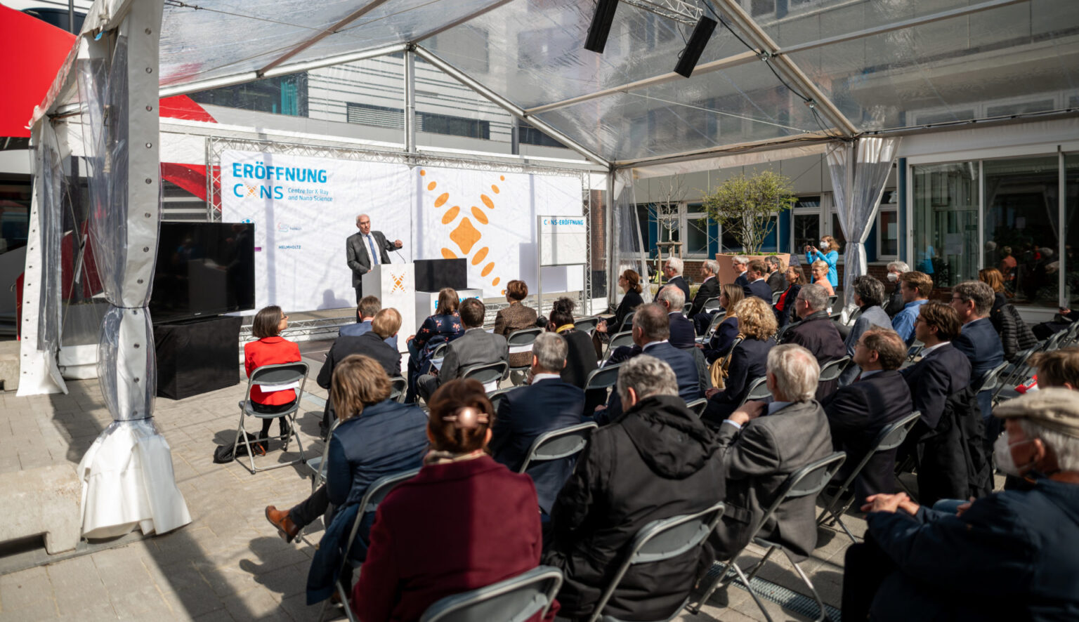 DESY: Zentrum für Röntgen- und Nanoforschung CXNS eröffnet